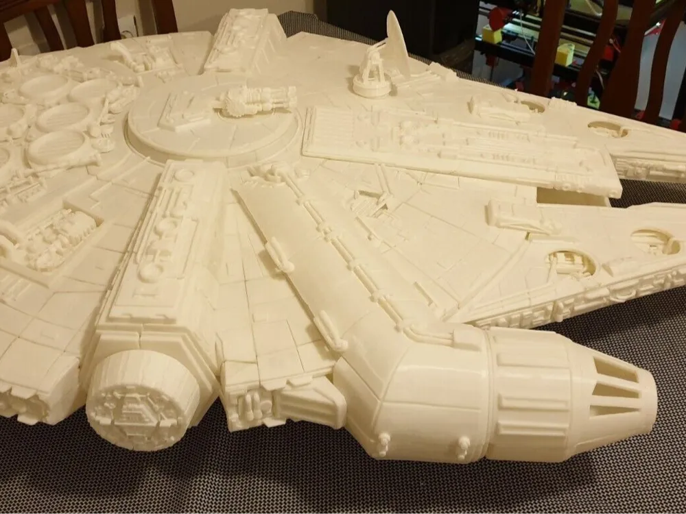 Millennium falcon split for easy printing by ScottKeiden MakerWorld ...