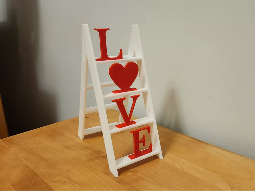 LOVE ladder decor with heart by Beton_377751593 - MakerWorld