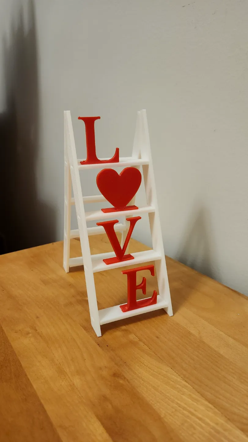 LOVE ladder decor with heart by Beton_377751593 - MakerWorld