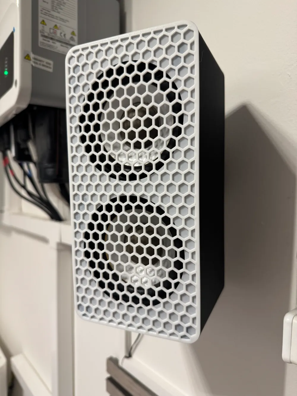 Double/Two-Way Speaker Box by GibonArt - MakerWorld