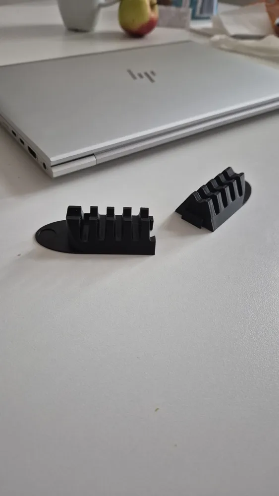 laptop stand for cooling & air flow by Cybran MakerWorld: Download Free ...