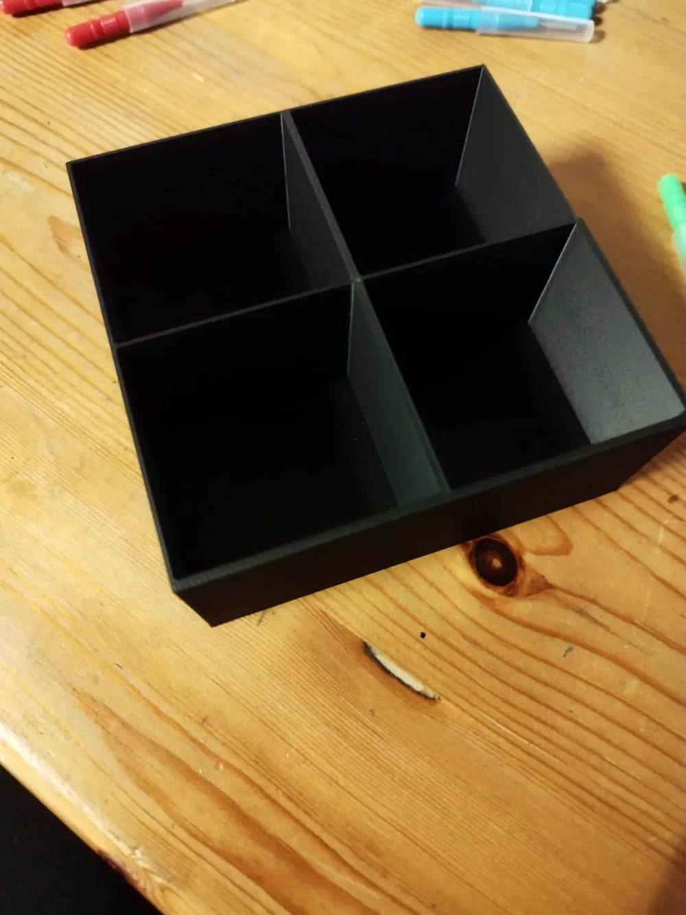 small 4 compartment organiser by korumi MakerWorld: Download Free 3D Models