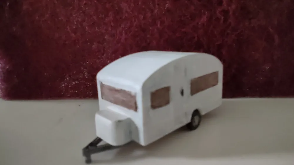HO Scale Model Right-Hand Drive Caravan by 3-Dr. Lighthouse Design ...