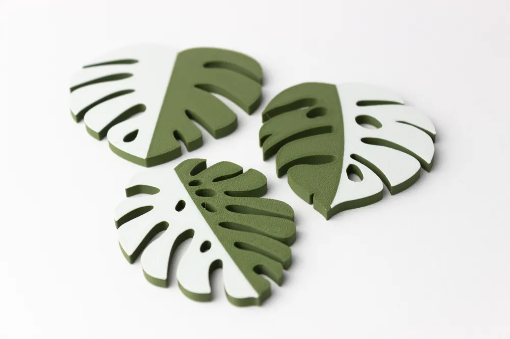 Monstera Leaf Magnet by pixel_to_plasticMakerWorld: Download Free 3D Models