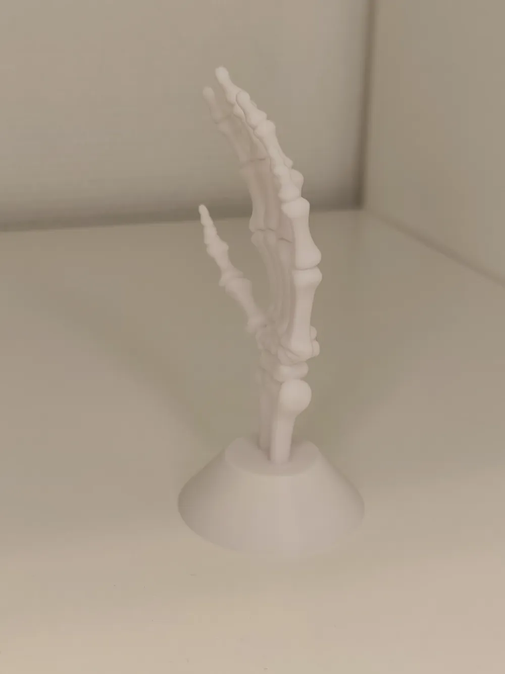 Skeleton Hand Halloween Decor by Crizzy MakerWorld: Download Free 3D Models