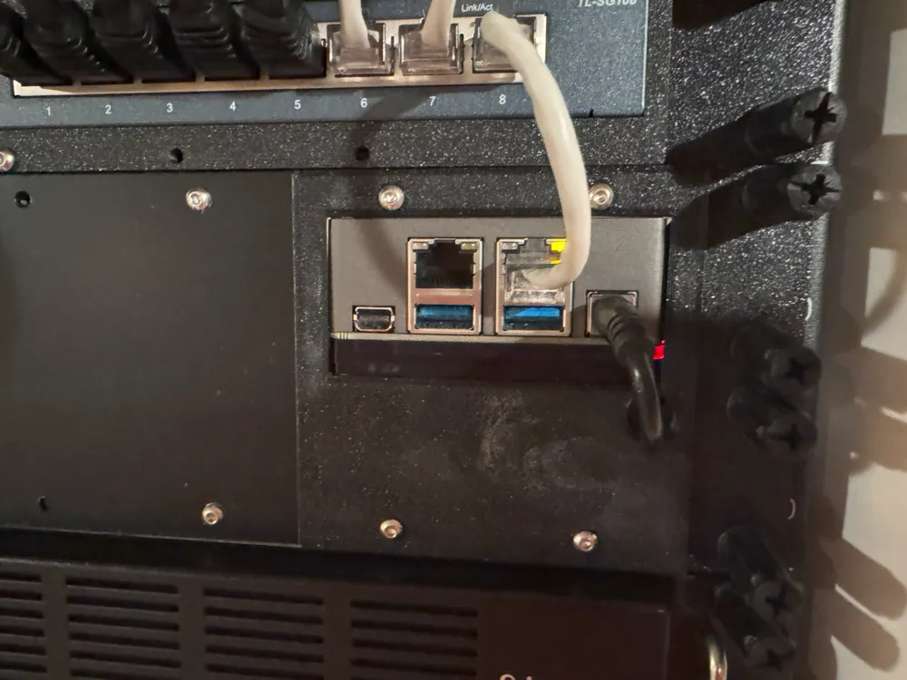 Zimaboard modular rack mount by daniel - MakerWorld