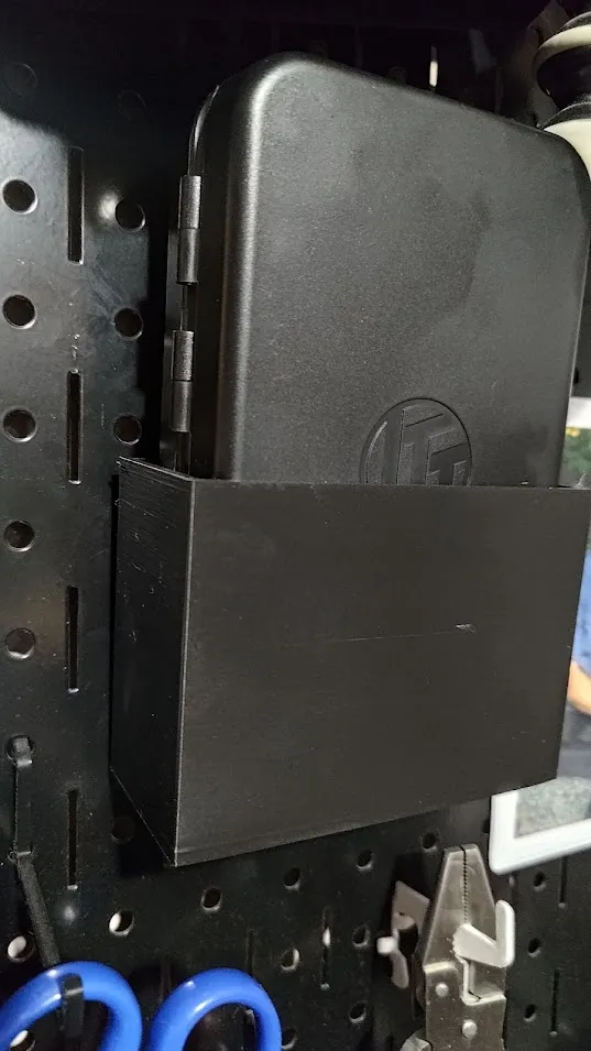 LTT Precision Screwdriver Holder for Pegboard Remixed by Helg - MakerWorld