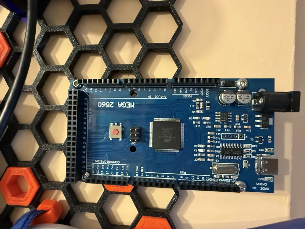 Honeycomb Storage Wall HSW Arduino Mega Mount by Jeffrey MakerWorld ...