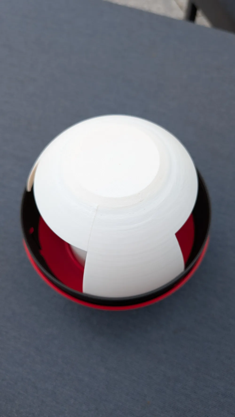feeder - Pokeball look - Free 3D Print Model - MakerWorld