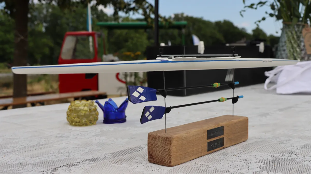 1:10 sculling racing shell rowing boat by Hacky97 MakerWorld: Download ...