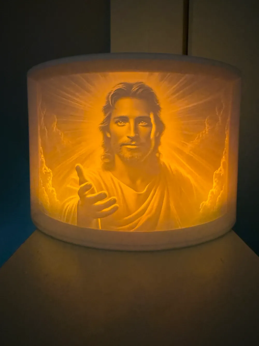Jesus Christ Extending a Hand Light Decor by user_2102863444 - MakerWorld