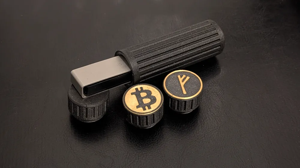 Ledger Nano X Safe Motiv Bitcoin (BTC) & Fehu Rune by ZuSanLi ...