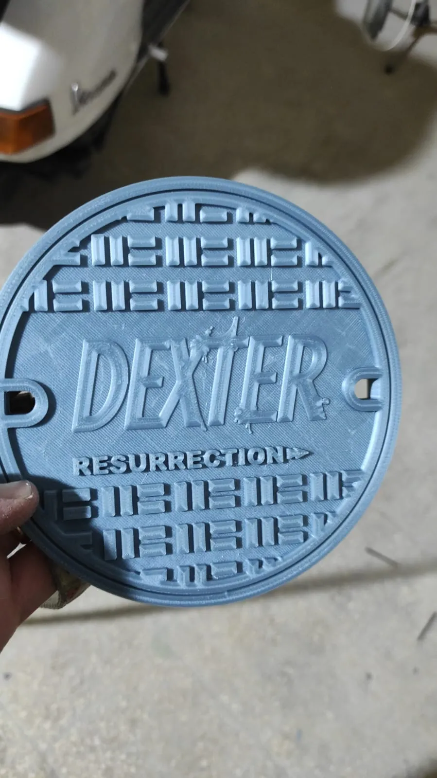DEXTER RESURRECTION MANHOLE CLOCK WITH CELL HOLDER - Free 3D Print ...