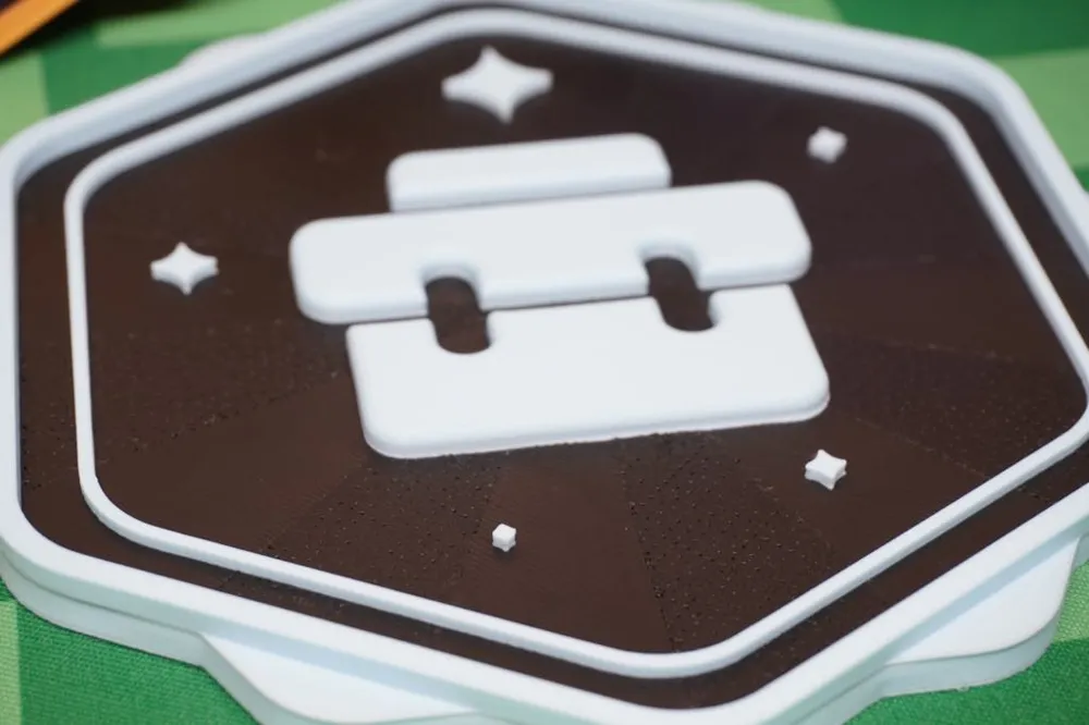 Makerworld Achievement Badge - Show Your Awards! by jaayjeee MakerWorld: Download Free 3D Models