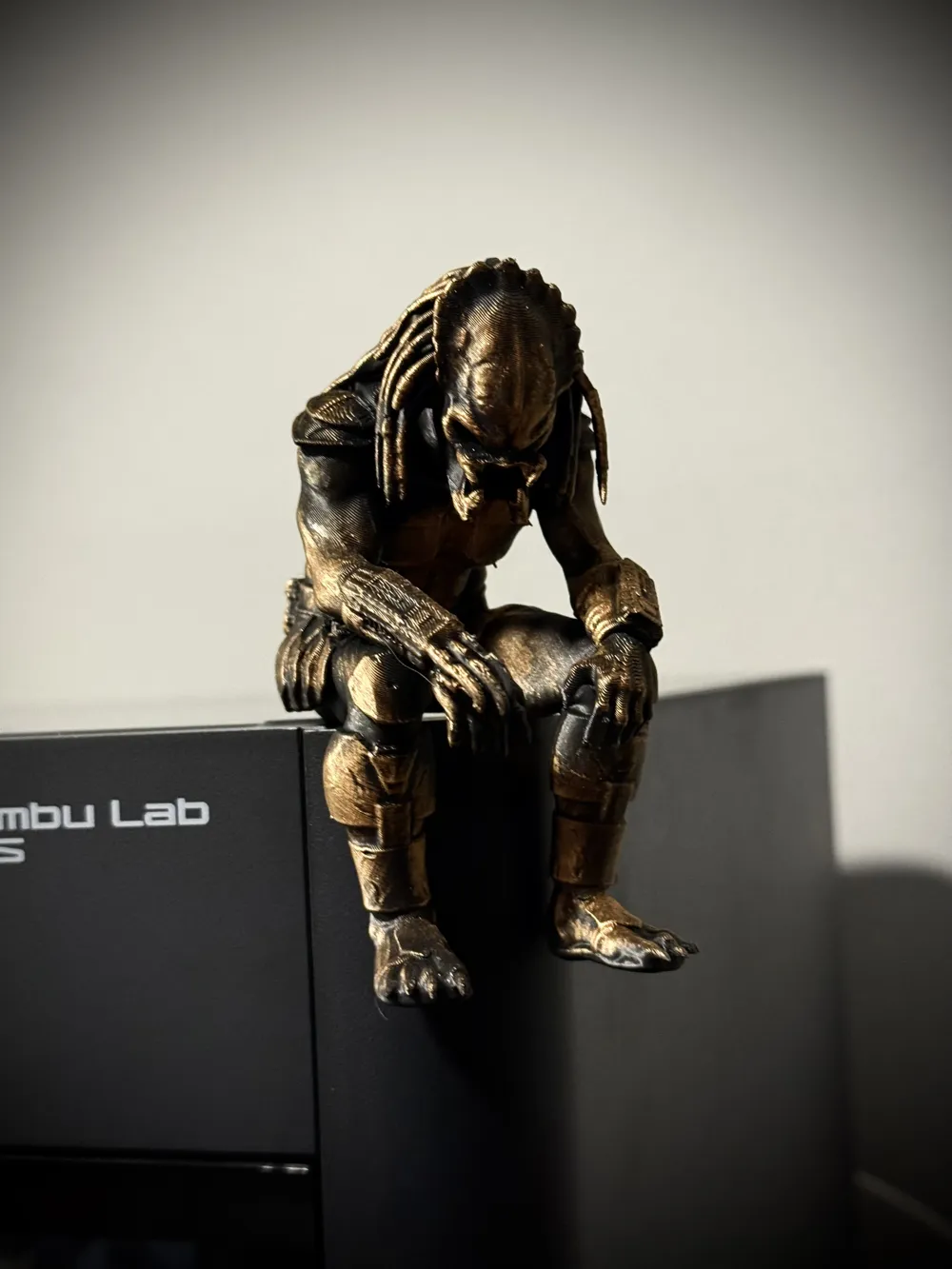 Sad Predator Figurine sitting on a ledge! - Free 3D Print Model ...