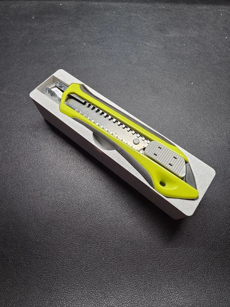 Ryobi Box Cutter Gridfinity 1x4x6u - Free 3D Print Model - MakerWorld
