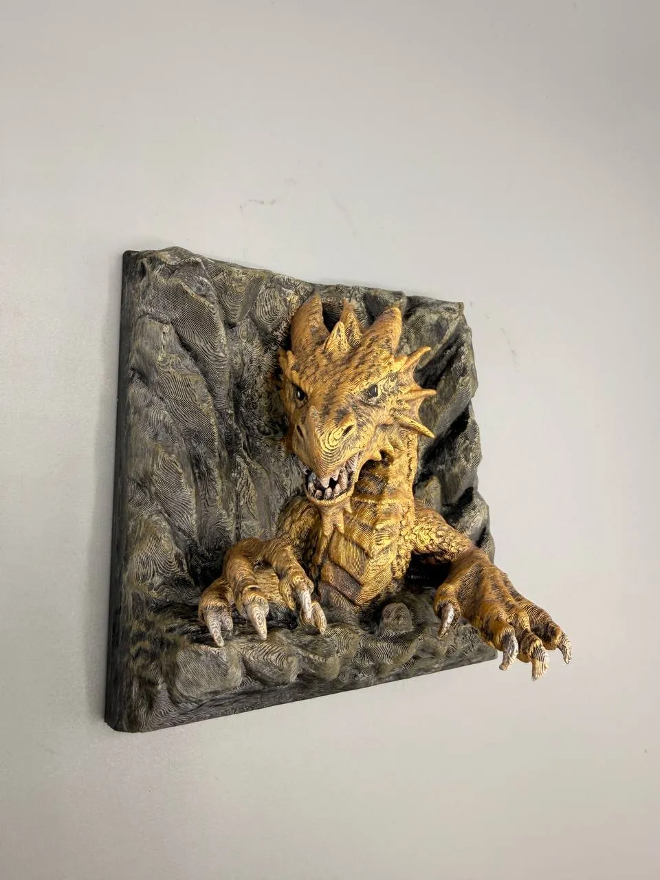 3D - Back Panel (Dragon) by novYTerra🌿 MakerWorld: Download Free 3D Models