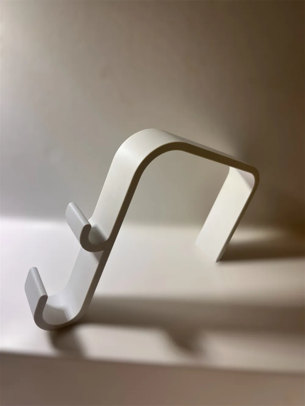 CPAP Mask Hook for Headboard – 5 Sizes by Geoffrey MakerWorld: Download ...