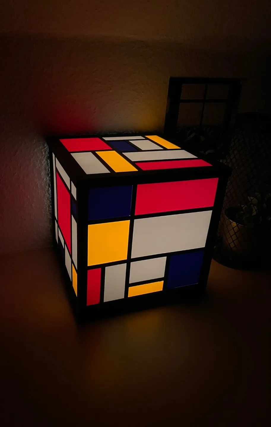 Mondrian Cube Lamp for LED Lamp 001 - Free 3D Print Model - MakerWorld