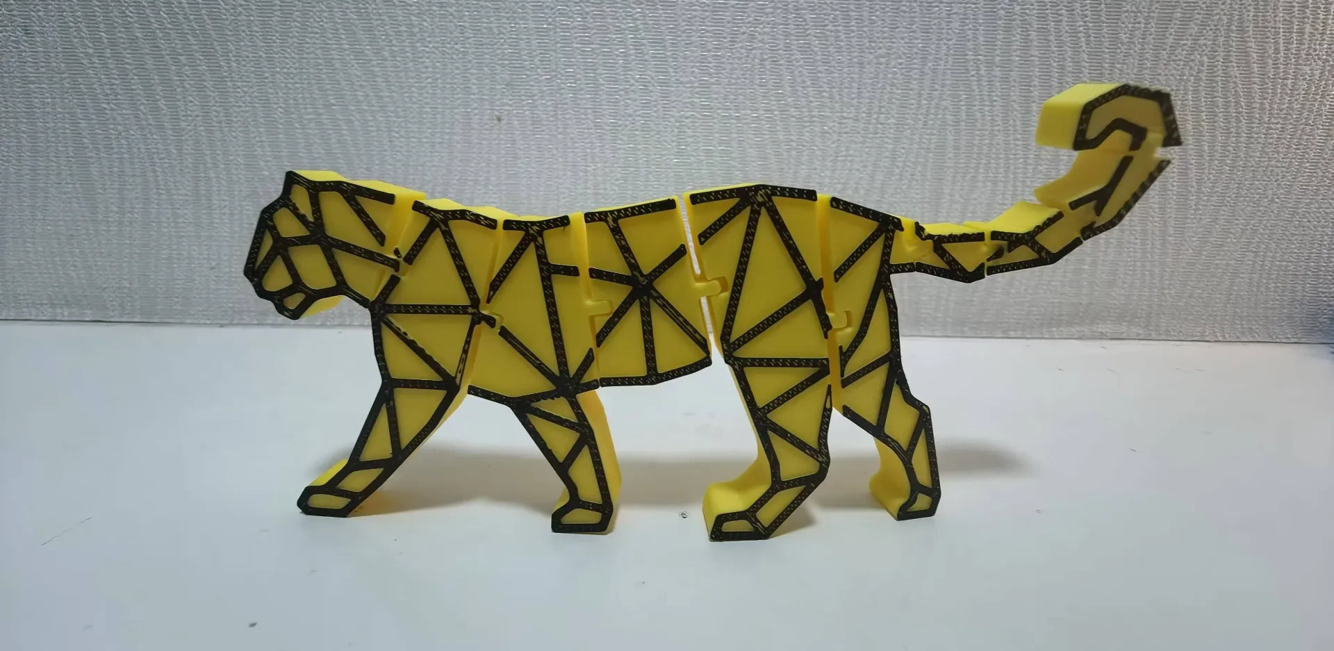 Articulated mesh panther by 一枣 - MakerWorld