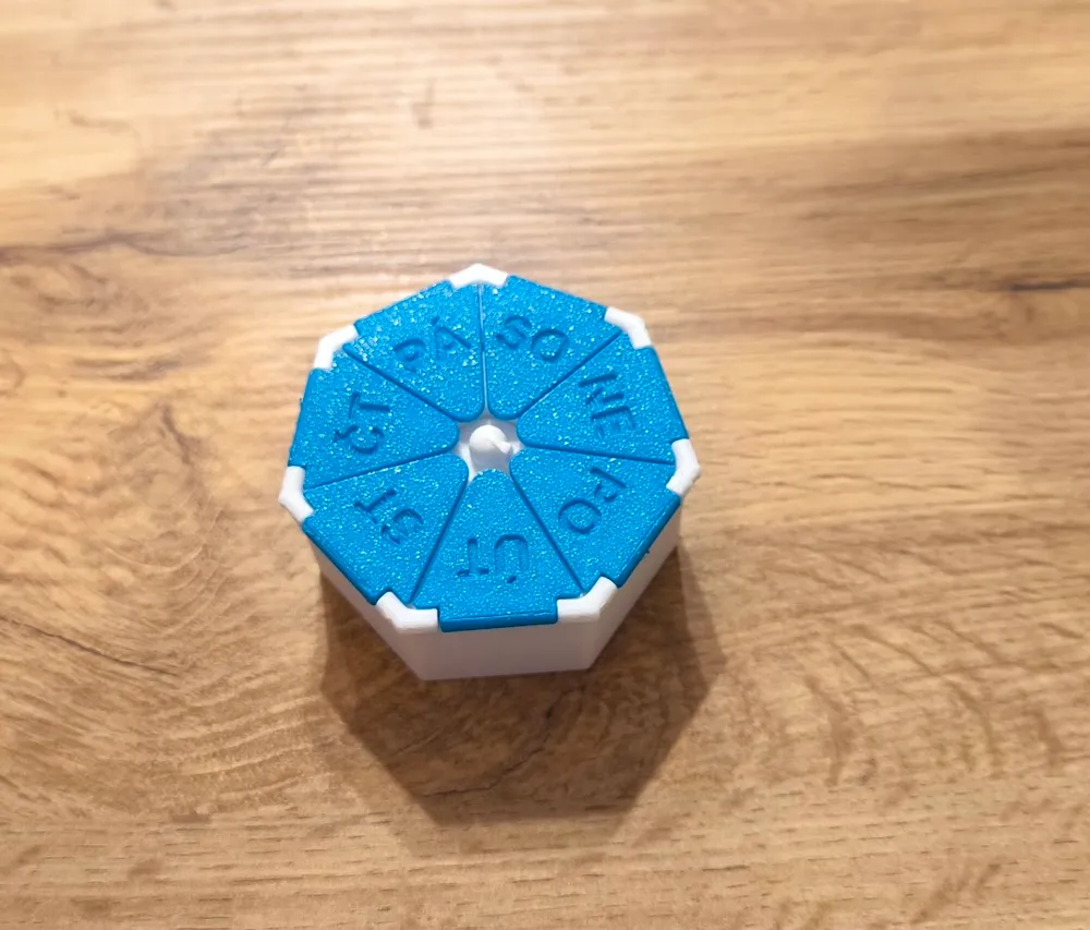 Pill box - CZ/EN localization - Free 3D Print Model - MakerWorld