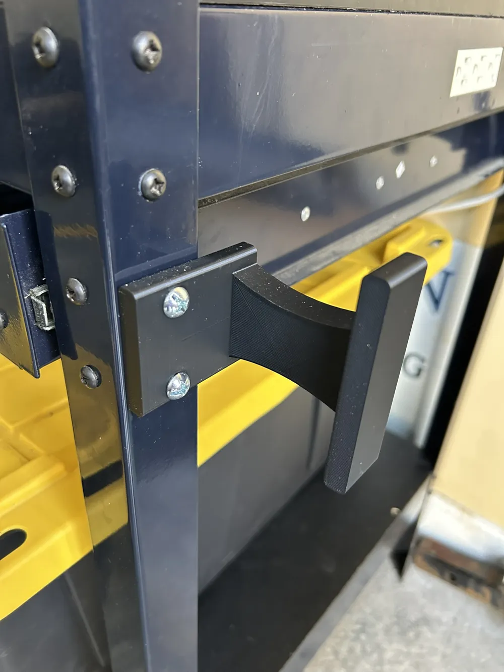 Cord Hangers for Work Bench - Free 3D Print Model - MakerWorld