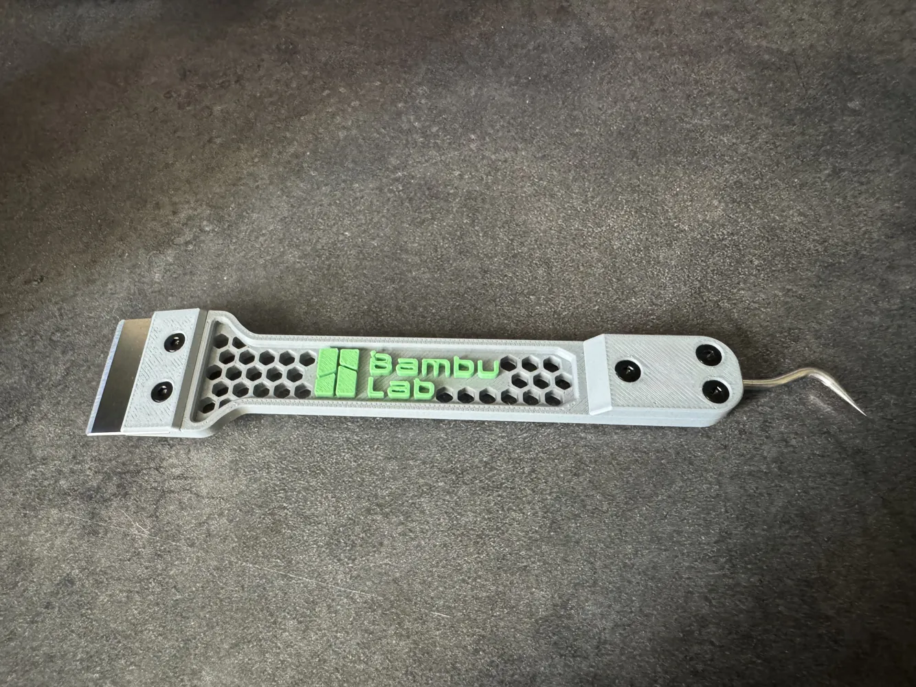 Bambu Scraper Handle + Weeding Tool by MXDesign MakerWorld: Download ...