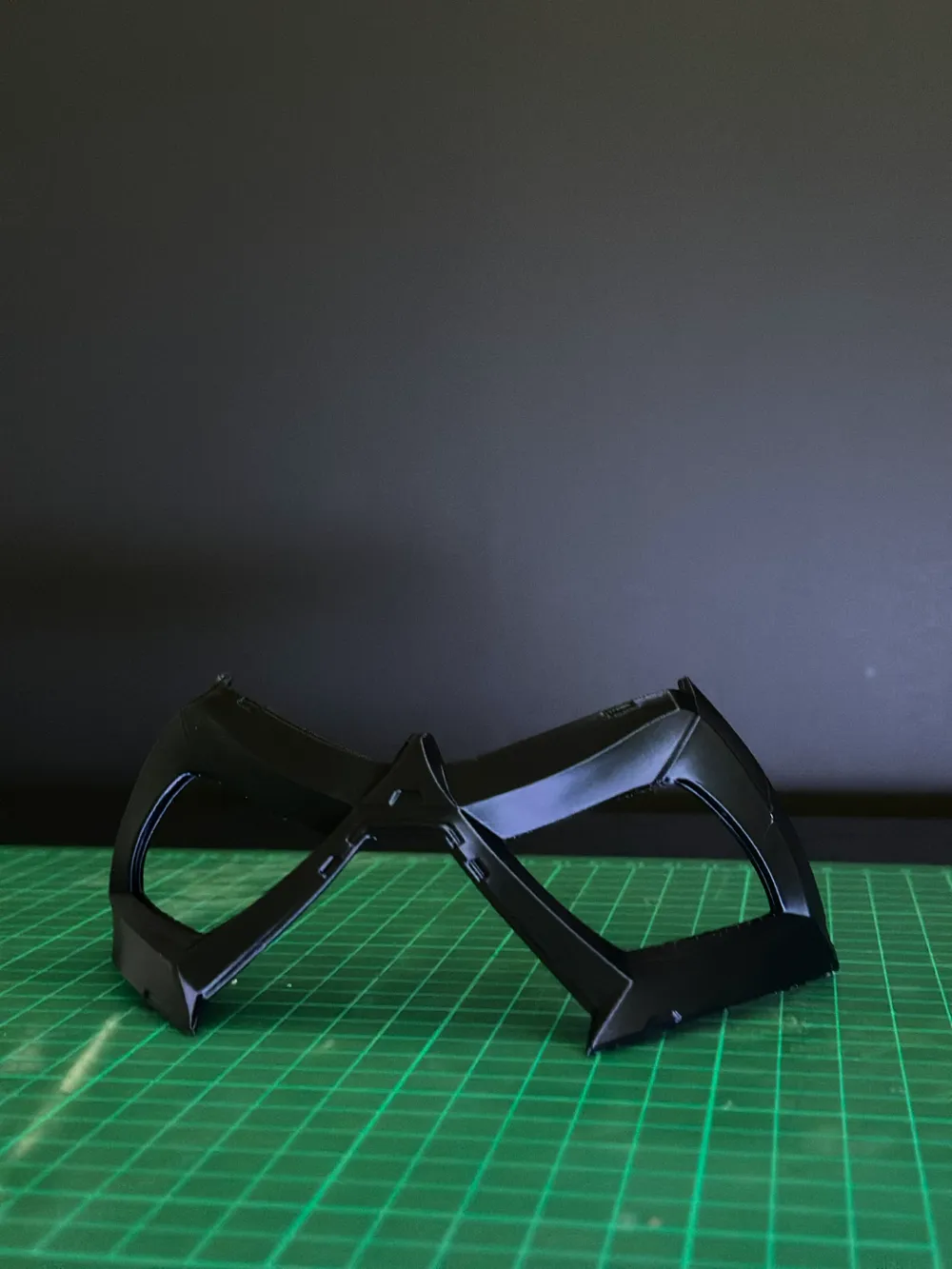 DC Robin Face Mask by TAH3DGeek - MakerWorld