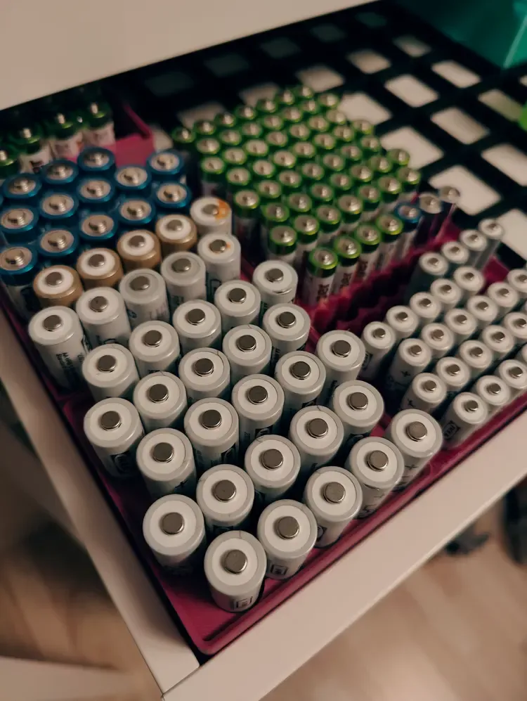 Gridfinity AA Battery holder by Zonique2k MakerWorld: Download Free 3D ...