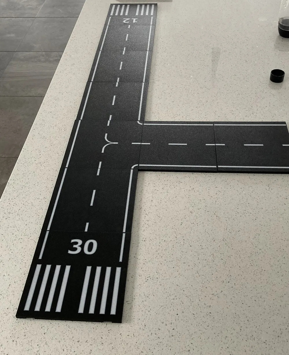 LEGO Compatible Airplane Runway Plates by Pascalmou - MakerWorld