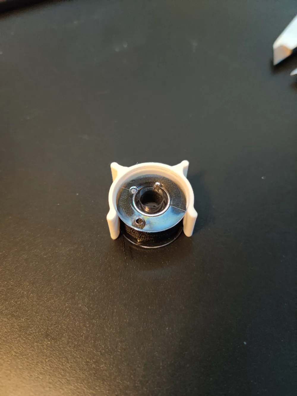 Bobbin Clip for 20x10 Bobbin Remixed by straubi MakerWorld: Download ...