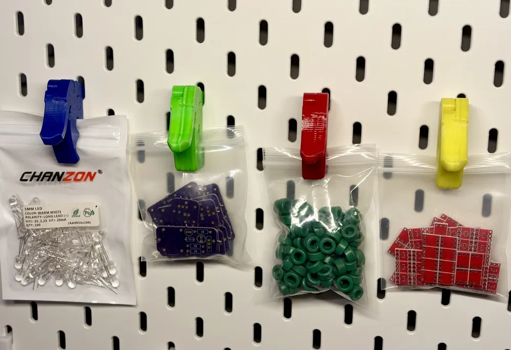 Cam Lock Clip for Skadis-Style Pegboards - Free 3D Print Model - MakerWorld