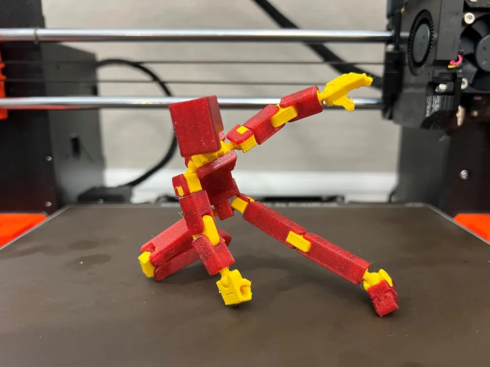 EASY 13 Printable Jointed Figure 来自 Lucky 13 Toys MakerWorld：免费下载 3D 模型