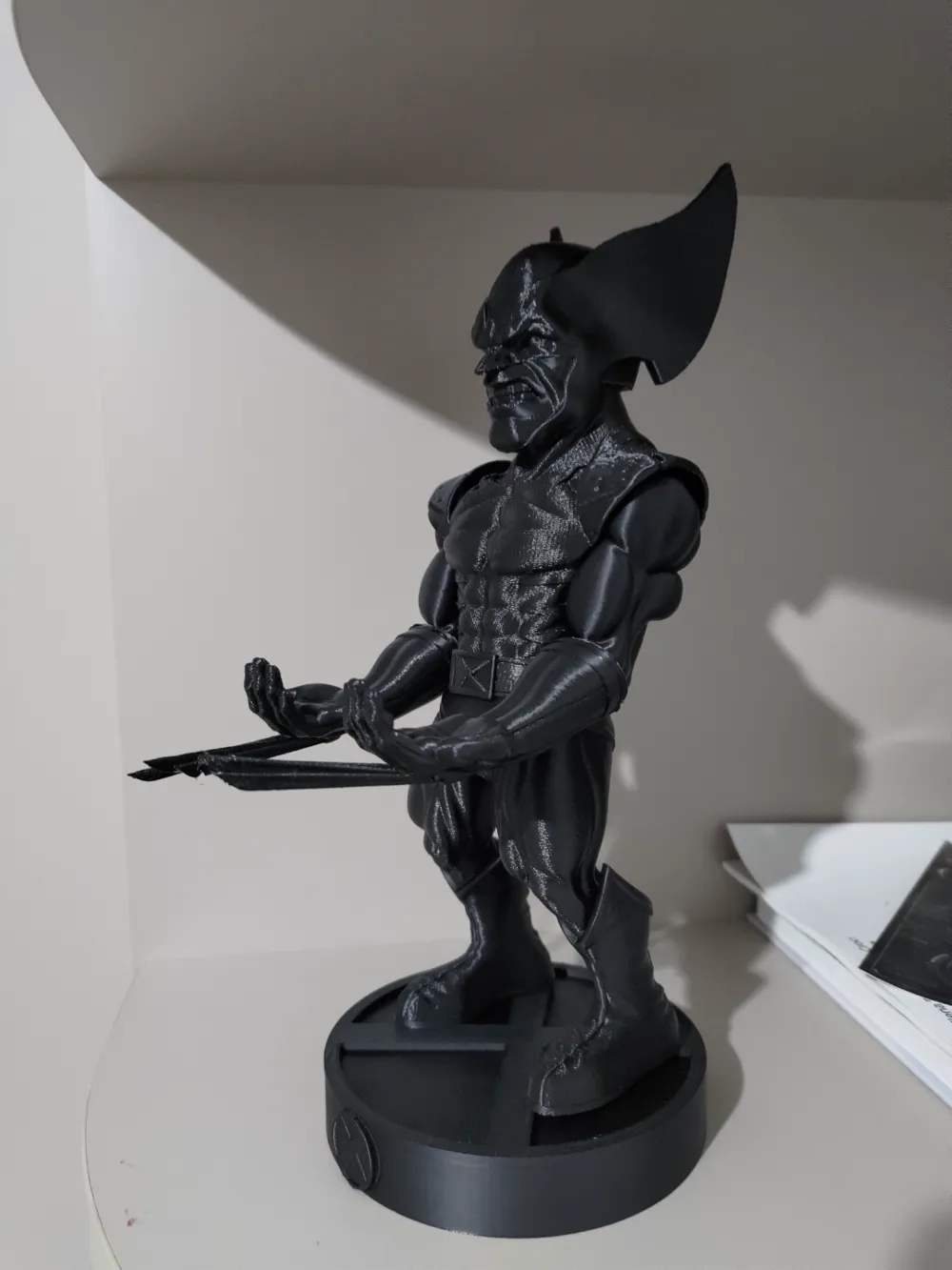 Wolverine controller stand PlayStation 5/Xbox by Iso MakerWorld ...