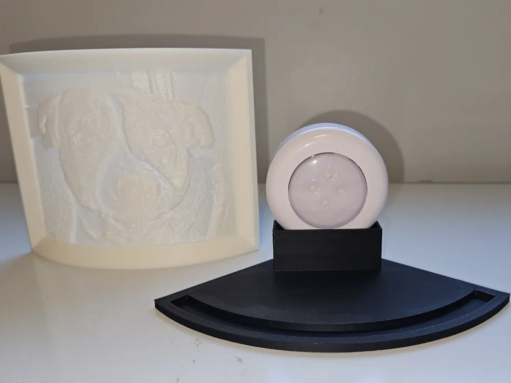 Stand for Curved Lithophane using Puck led light by BK2455 MakerWorld ...