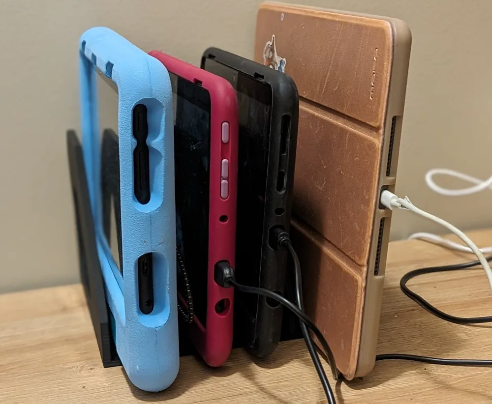 Childs Tablet Charging Stand by Flat Stick - MakerWorld