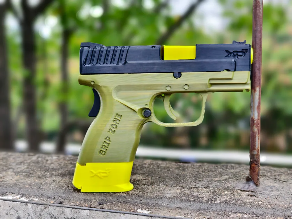 Springfield XD-s Pistol toy gun model - Free 3D Print Model - MakerWorld