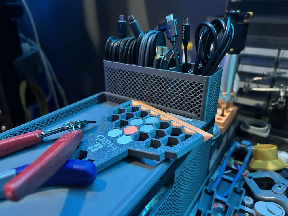 Rugged Cable Organizer - Gridfinity by K2_Kevin MakerWorld: Download ...