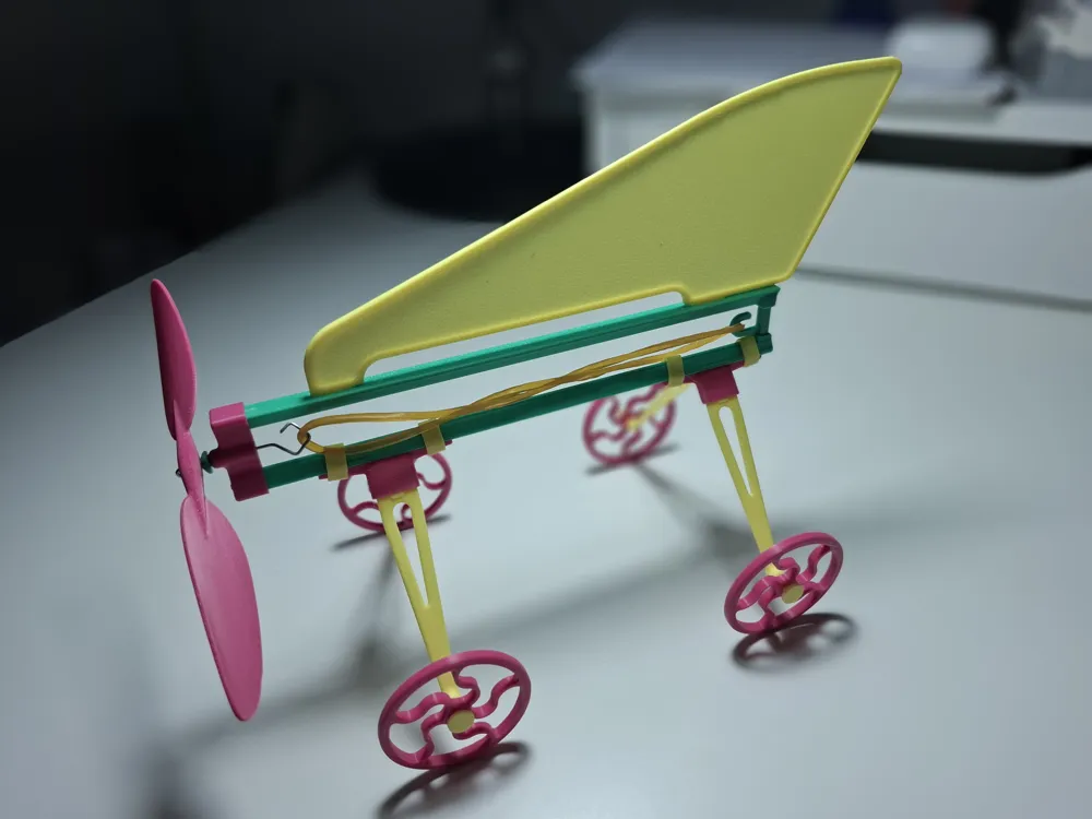 Wind-up Prop-car "Zephir" by Arty_SC MakerWorld: Download Free 3D Models