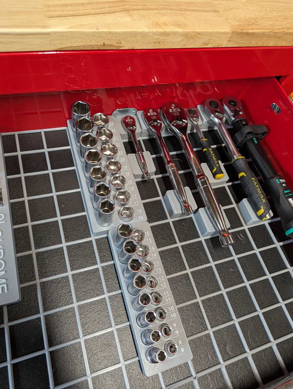 Gridfinity universal ratchet holders by drzippit MakerWorld: Download Free 3D Models