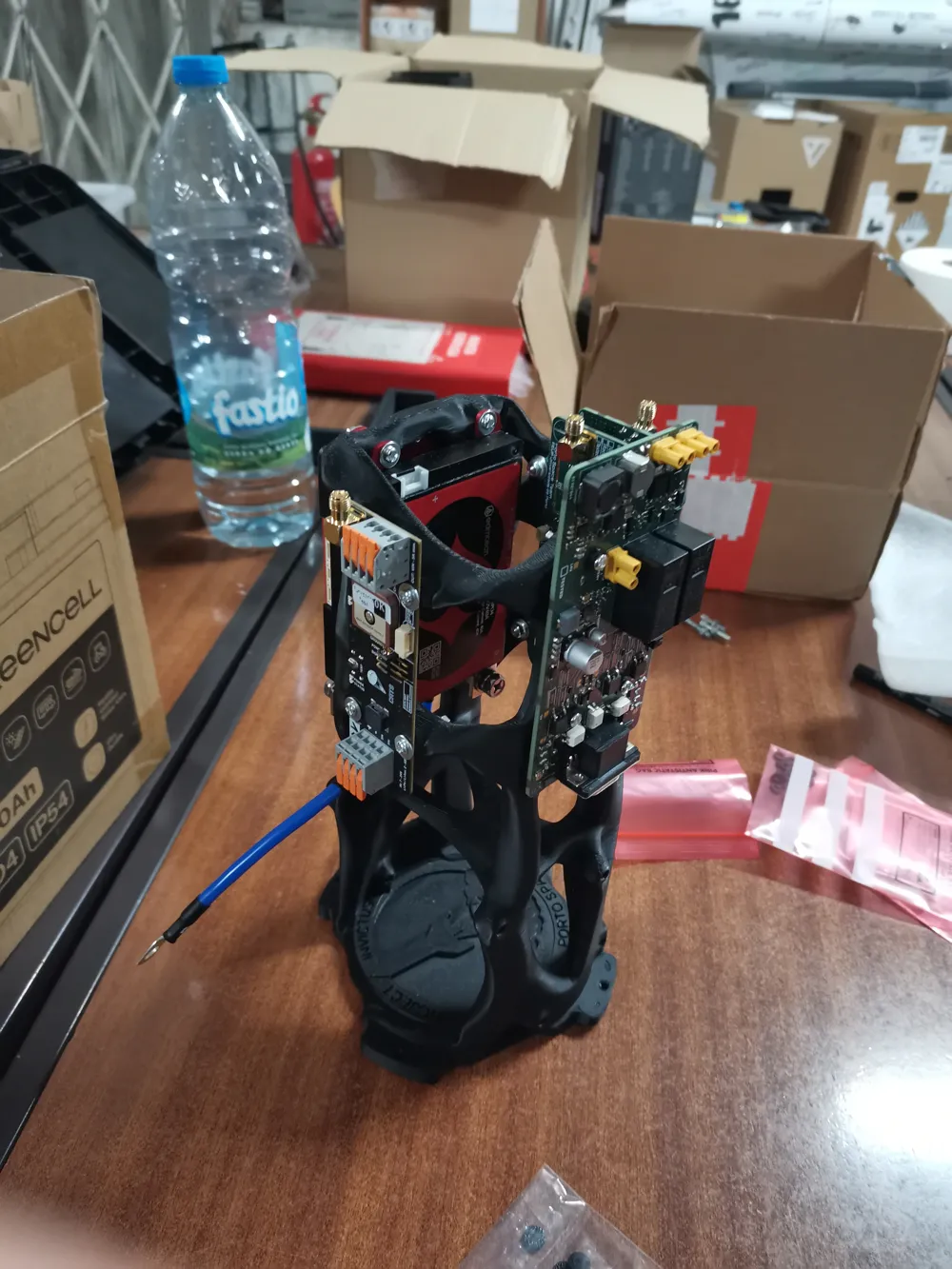 Topology Optimized Avionics Structure INVICTUS II by Bruno Pereira ...