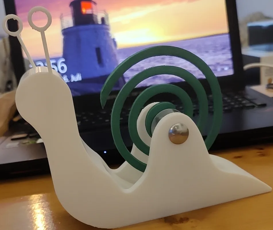 Snail holding mosquito/insect repellent coil by Fluoric - MakerWorld