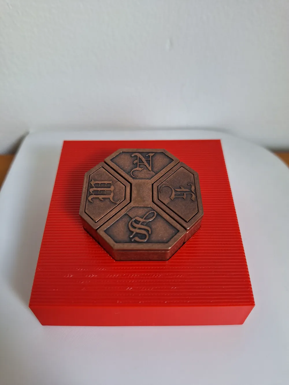 NEWS puzzle stand by mattcferrett - MakerWorld