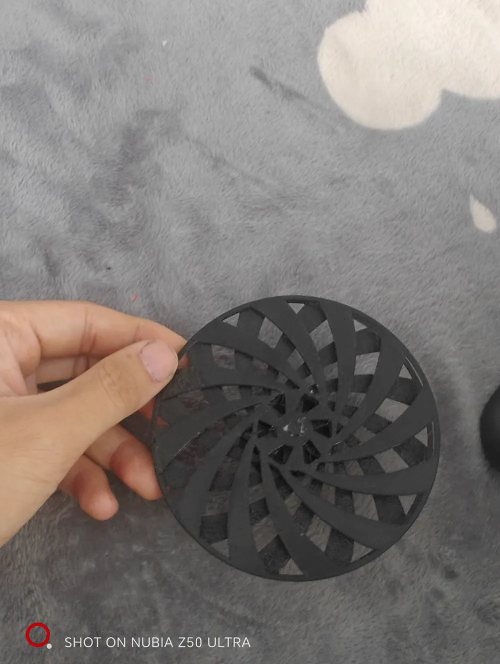 Rotating Visual Illusion Toy - Free 3D Print Model - MakerWorld