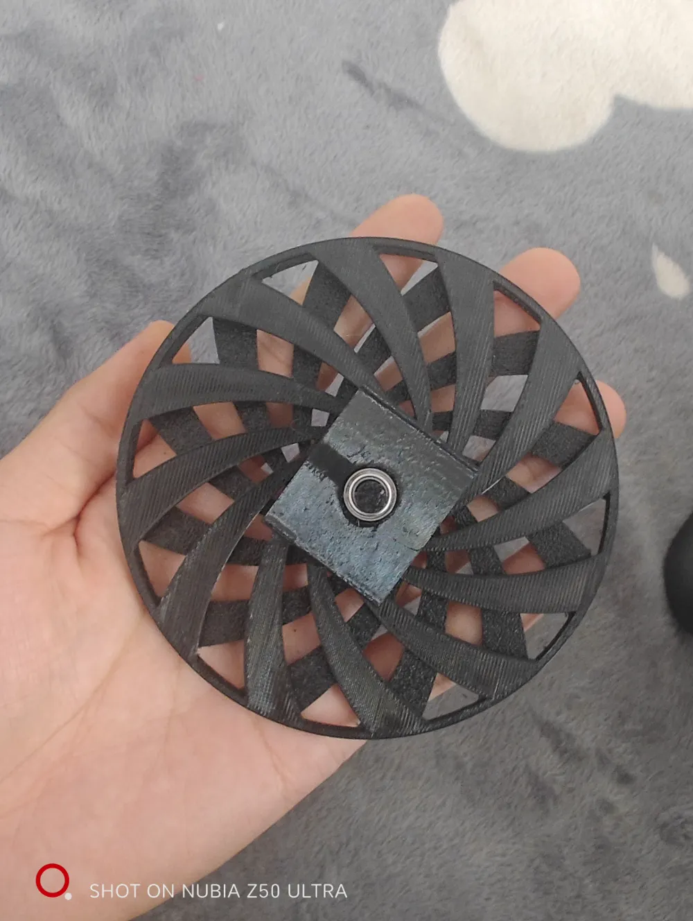 Rotating Visual Illusion Toy - Free 3D Print Model - MakerWorld
