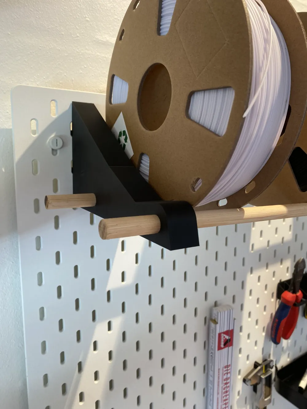 Filament storage for IKEA Skadis. 13mm wooden rod by Edmund3D - MakerWorld