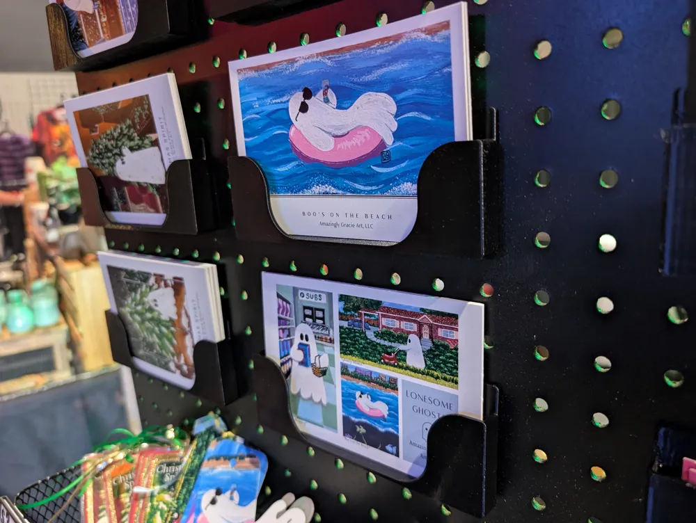 Postcard 1x1 Pegboard Display by bartojo MakerWorld: Download Free 3D ...