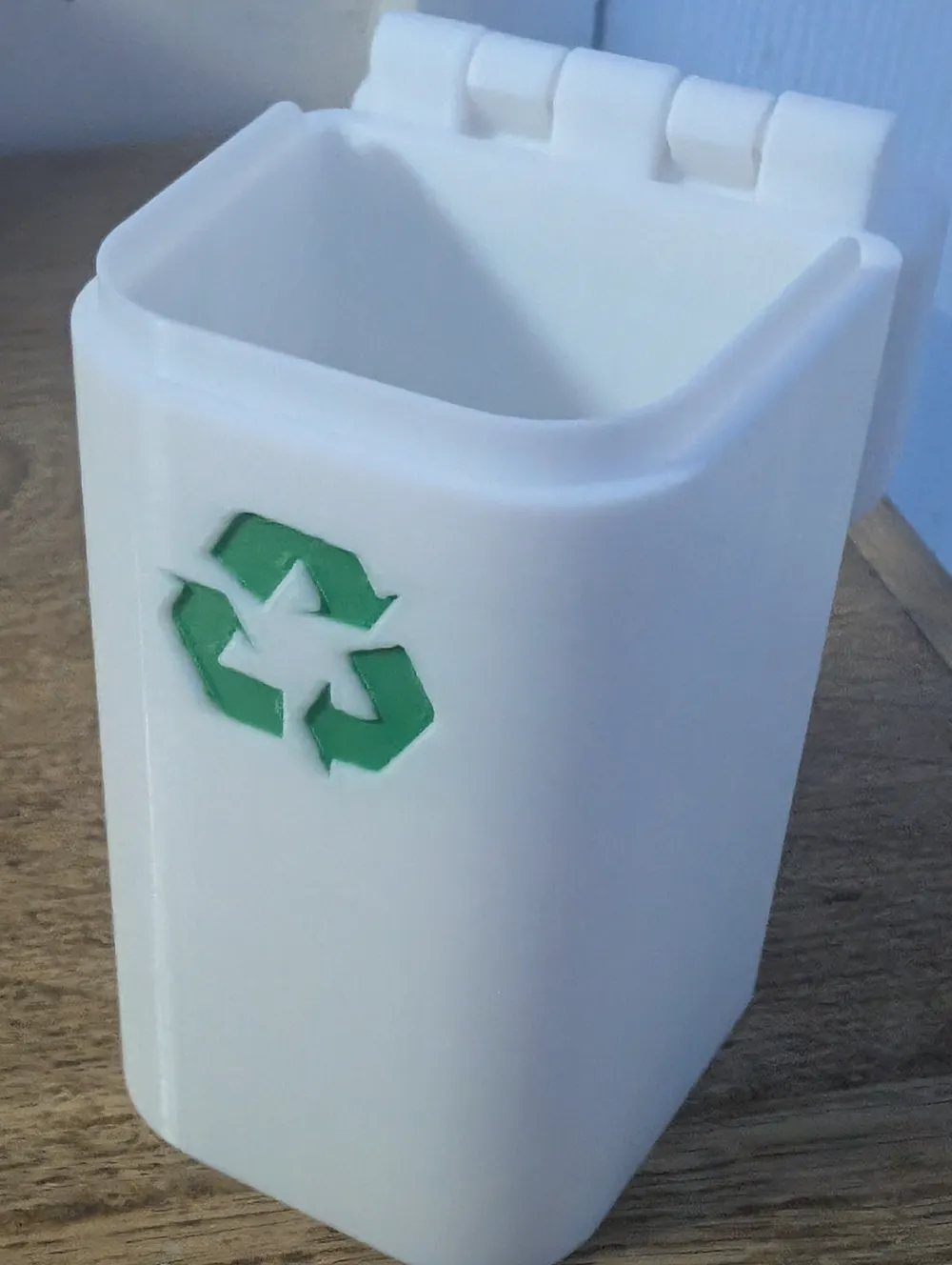 Mini Recycle Bin for your desk - print in place by Oddity3D MakerWorld ...
