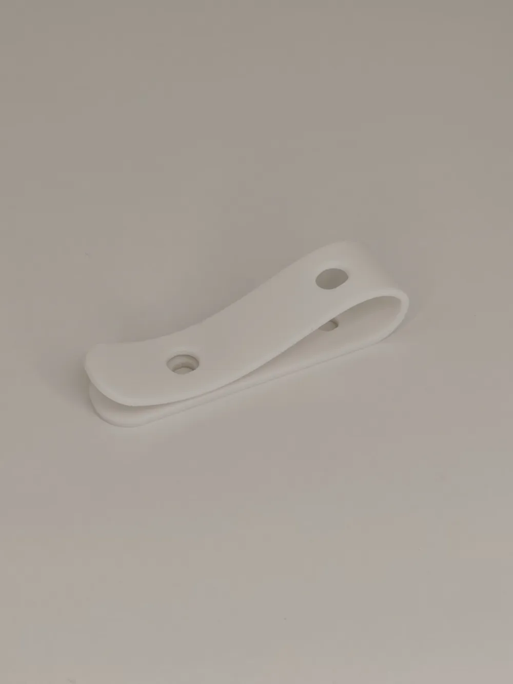 Under Desk Cable Holder 8 x 2 cm - Free 3D Print Model - MakerWorld