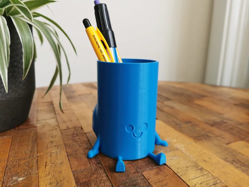 Chunky Bum Sitting Penholder by TomoDesigns - MakerWorld